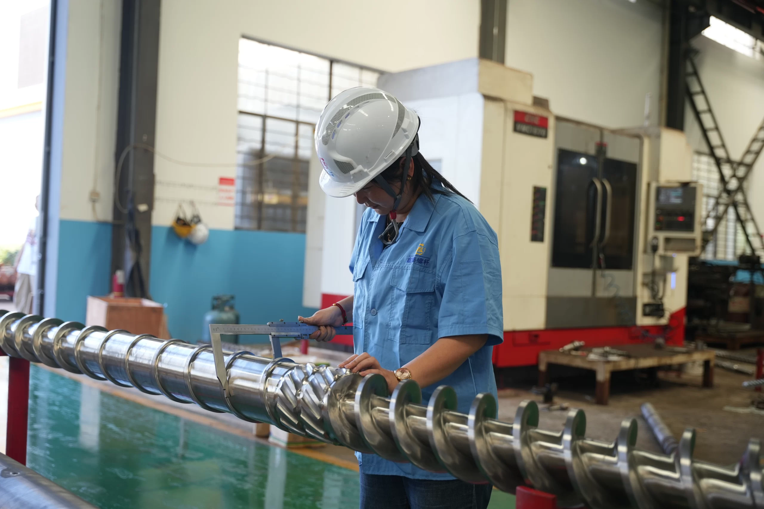 Inspection and maintenance of plastic film blowing machine before ...